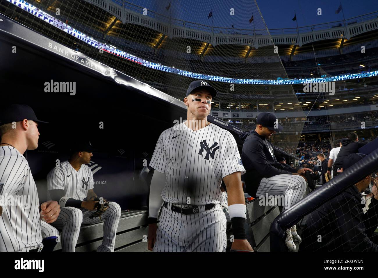 BRONX, NY - SEPTEMBER 22: New York Yankees right fielder Aaron Judge ...