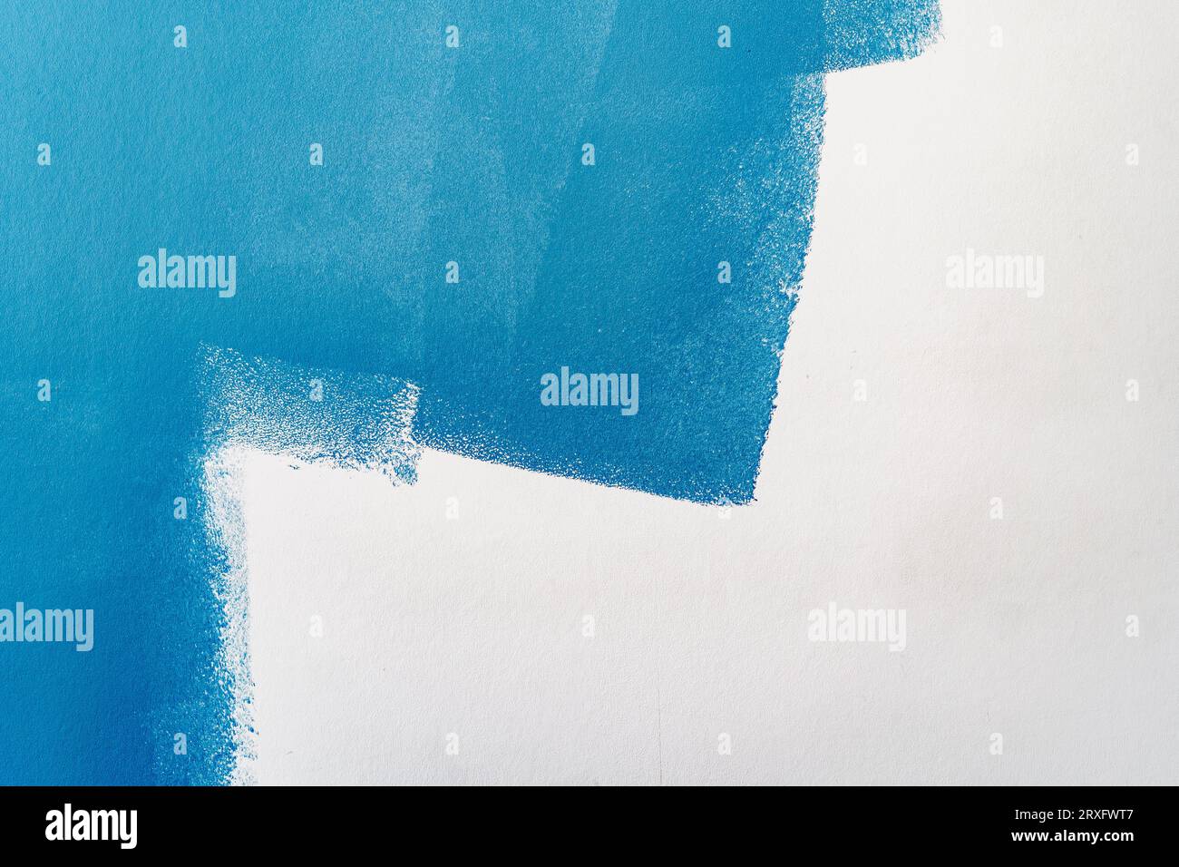 Wallpaper paint decorating hi-res stock photography and images - Alamy