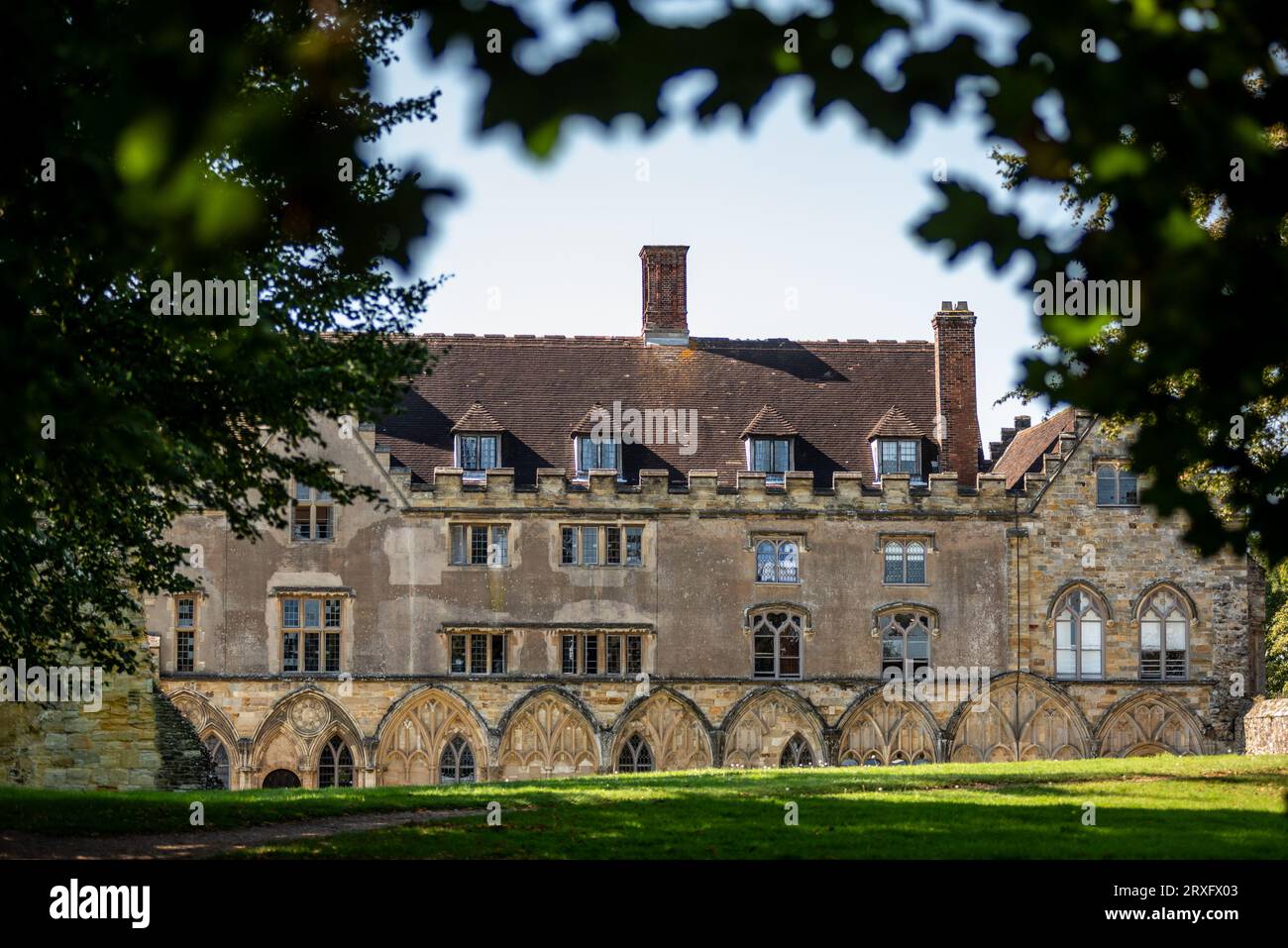 Abbey school hi-res stock photography and images - Alamy