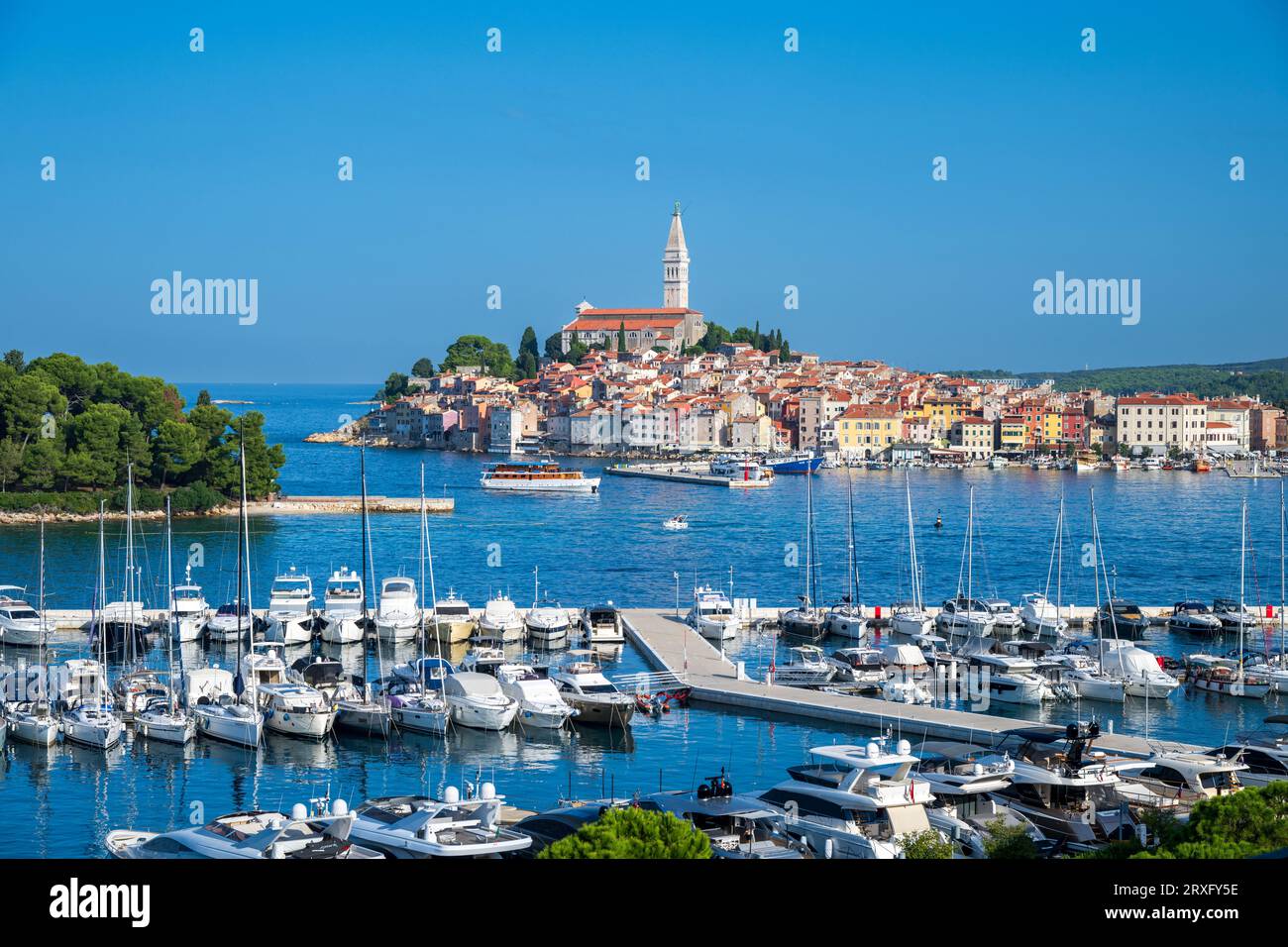 Pula marina istria croatia hi-res stock photography and images - Alamy