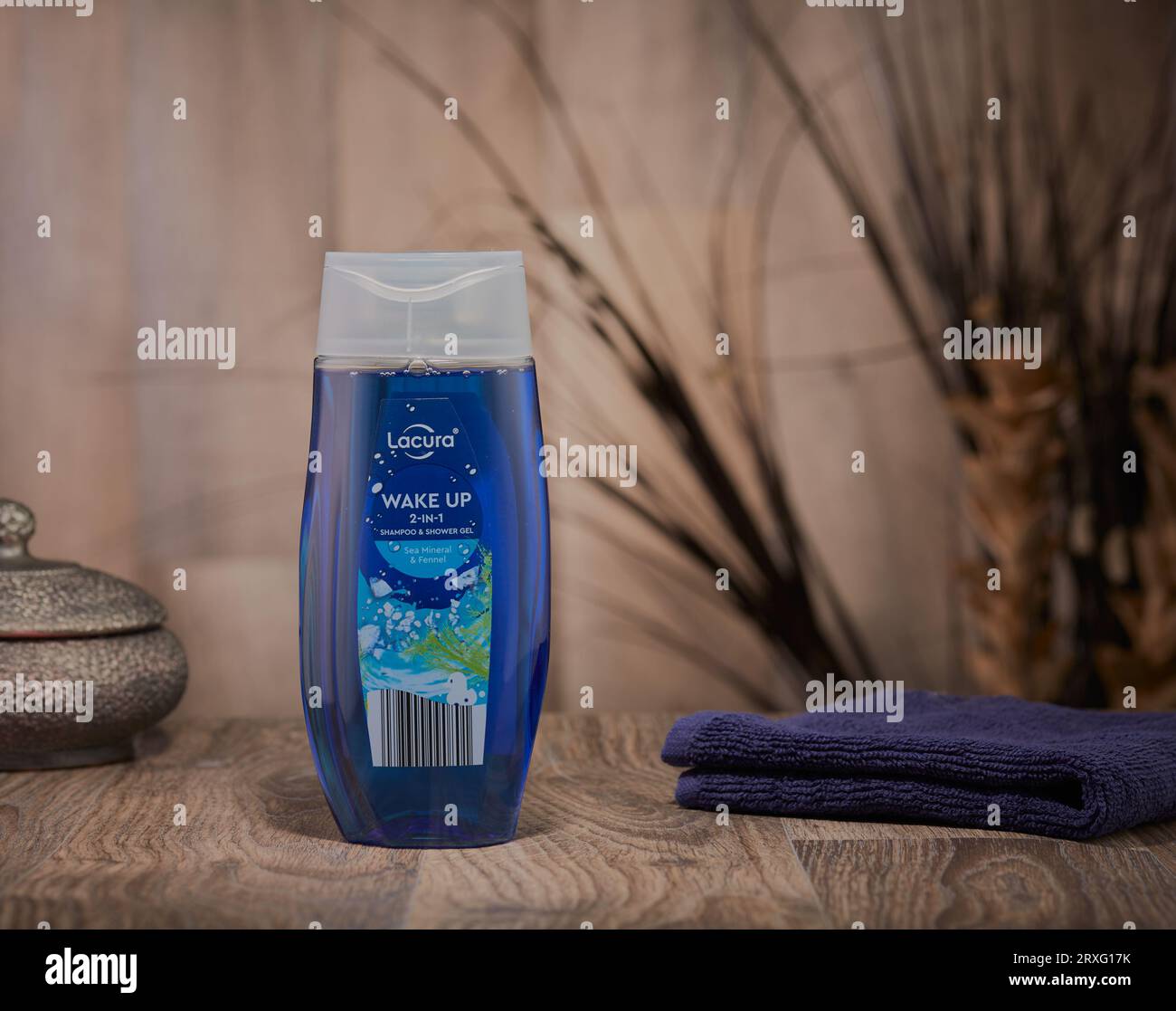Full body shower hi-res stock photography and images - Alamy