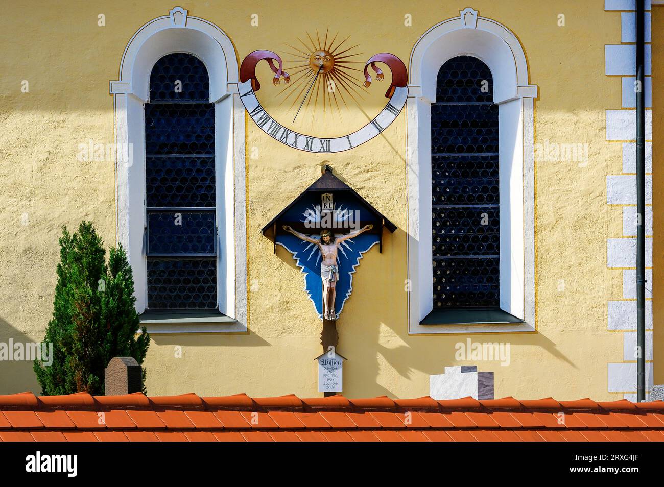 Sundial and crucifix, St. Vitus, Modestus and Kreszentia, Catholic ...