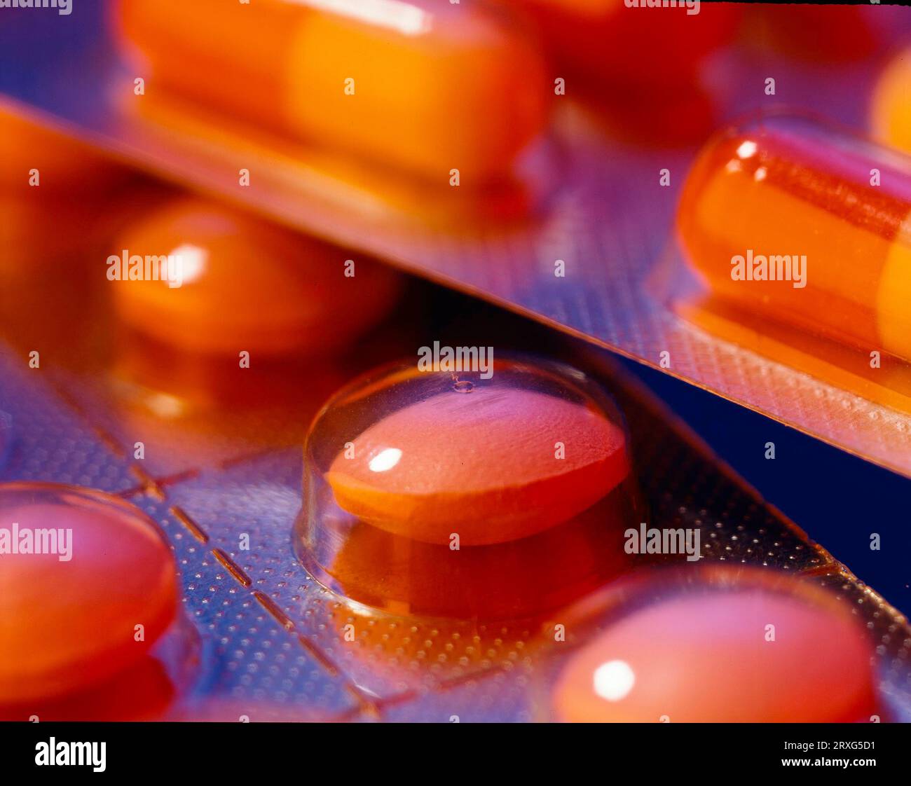 Package shrinkage hi-res stock photography and images - Alamy