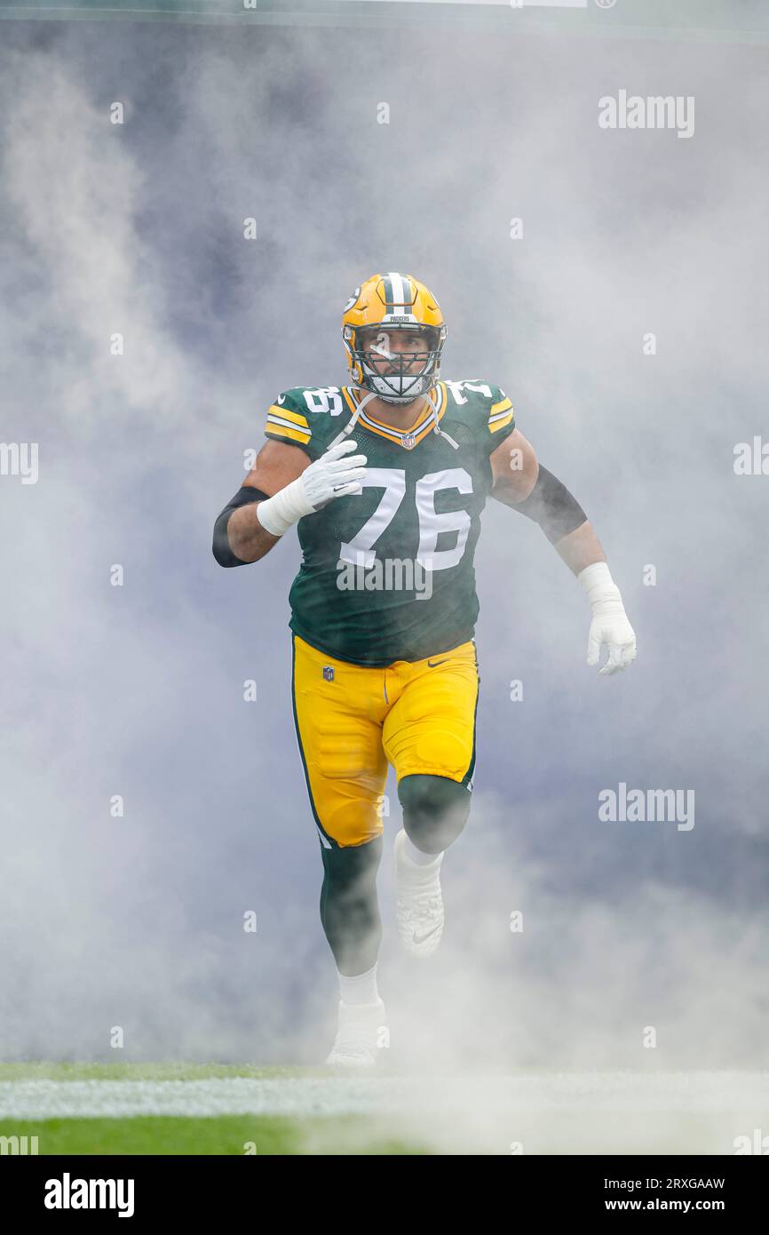Green Bay Packers guard Jon Runyan (76) during introductions before the ...