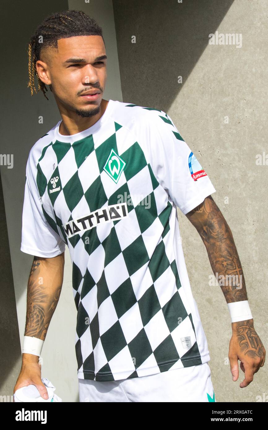 Justin njinmah hi-res stock photography and images - Alamy