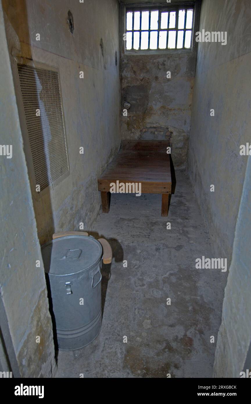 Cell prison hi-res stock photography and images - Alamy