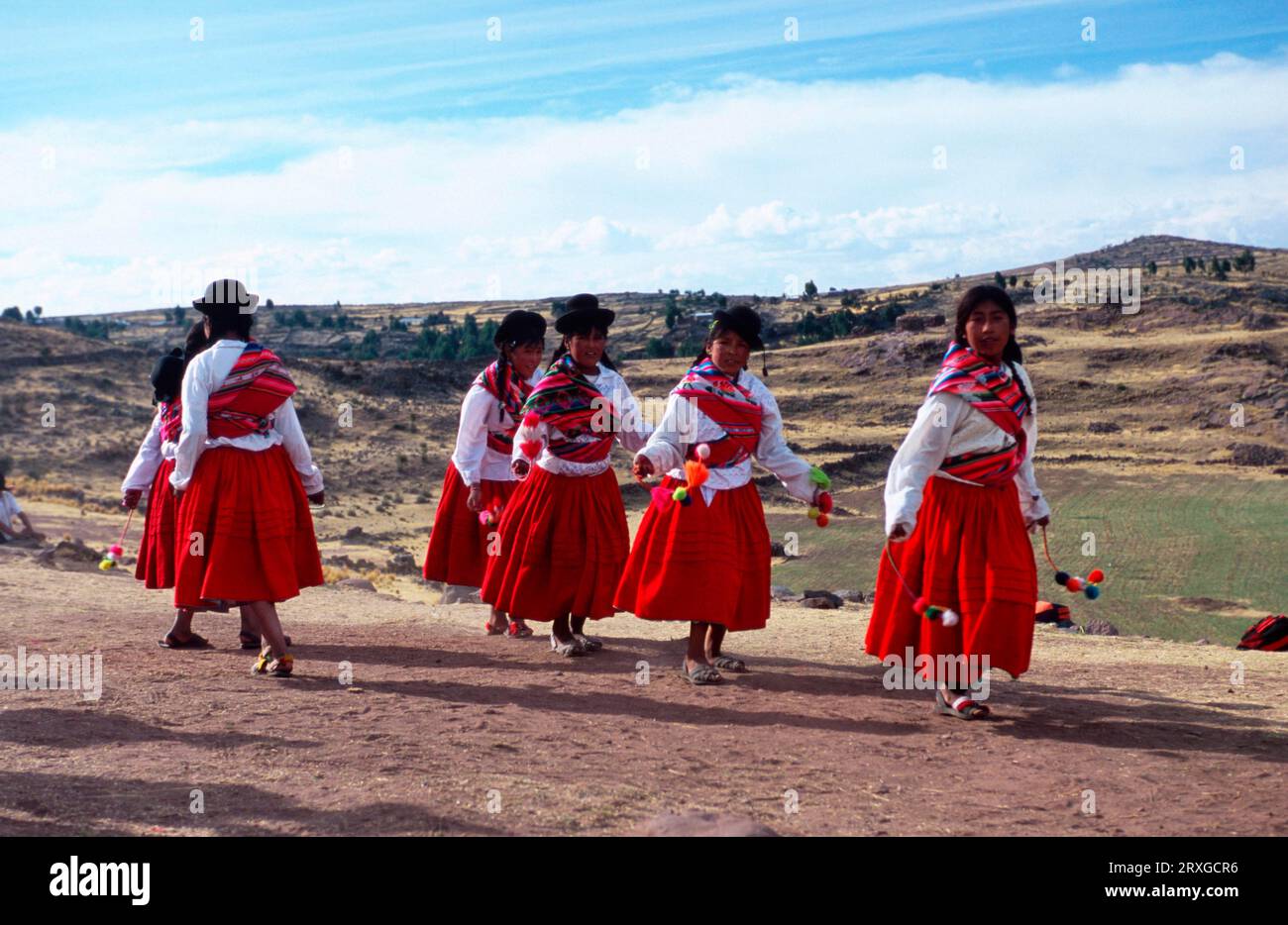Folklore bolivia hi-res stock photography and images - Alamy