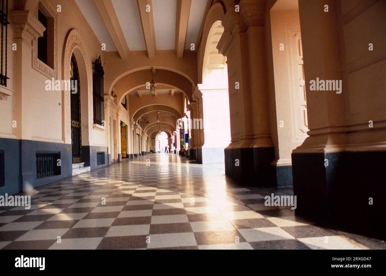 Arcade at Plaza San Martin, Lima, Peru Stock Photo - Alamy