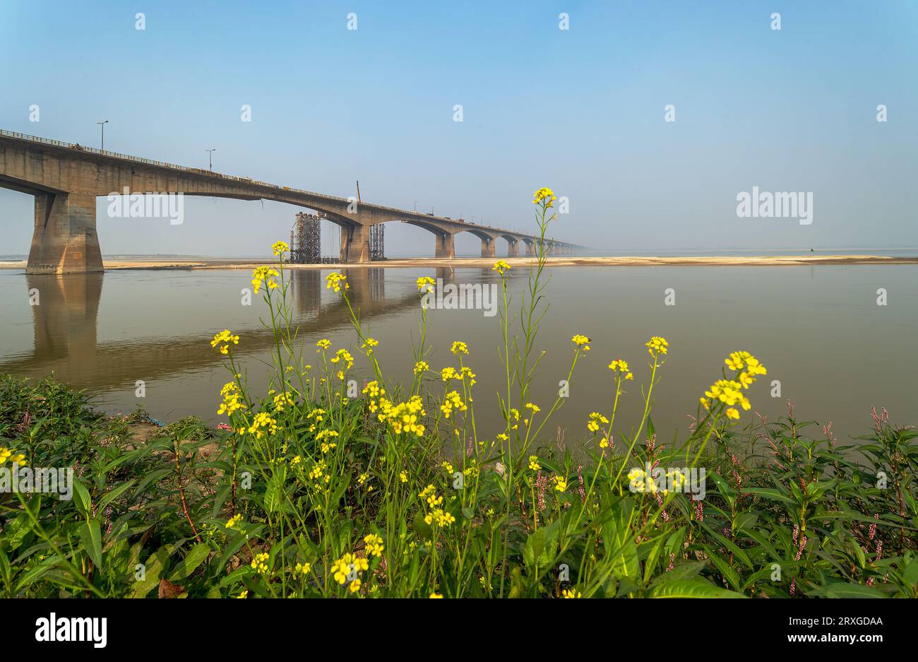 Mahatma gandhi bridge hi-res stock photography and images - Alamy