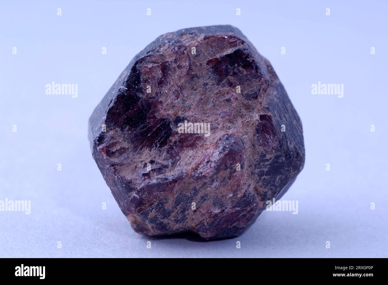 Garnet stone hi-res stock photography and images - Alamy