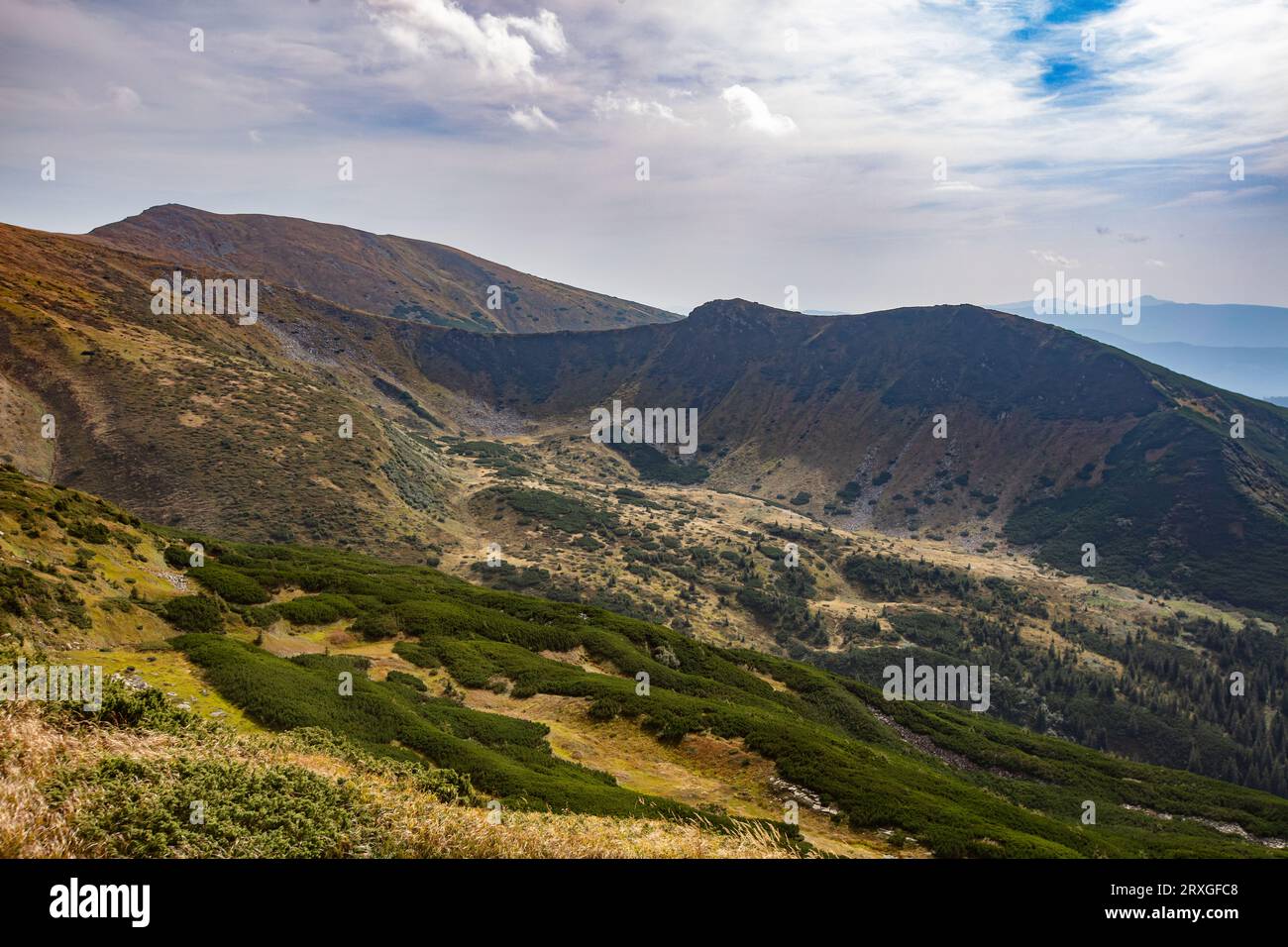 sharp rocks of Shpytsi Mountain in Chornohora mountain range in ...