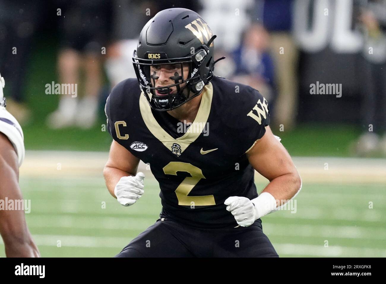 Wake Forest wide receiver Taylor Morin (2) drops back to block against ...