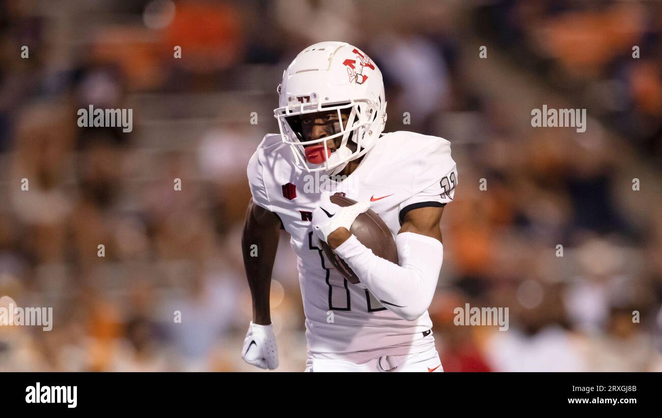 UNLV wide receiver Ricky White (11) runs for yardage during an NCAA ...