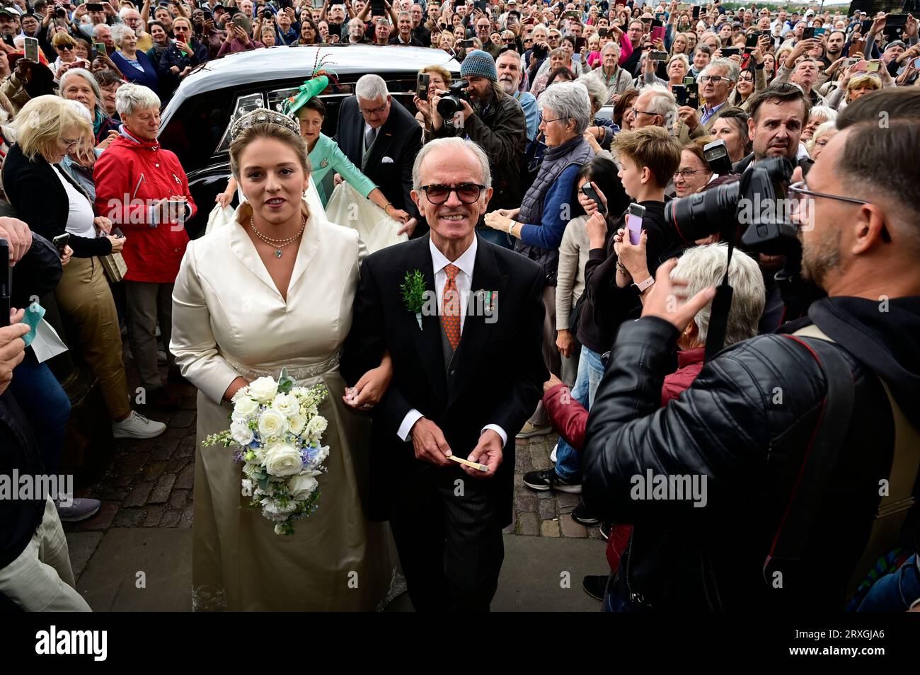 Alexander Prinz von Sachsen Herzog zu Sachsen und Maria Teresita ...