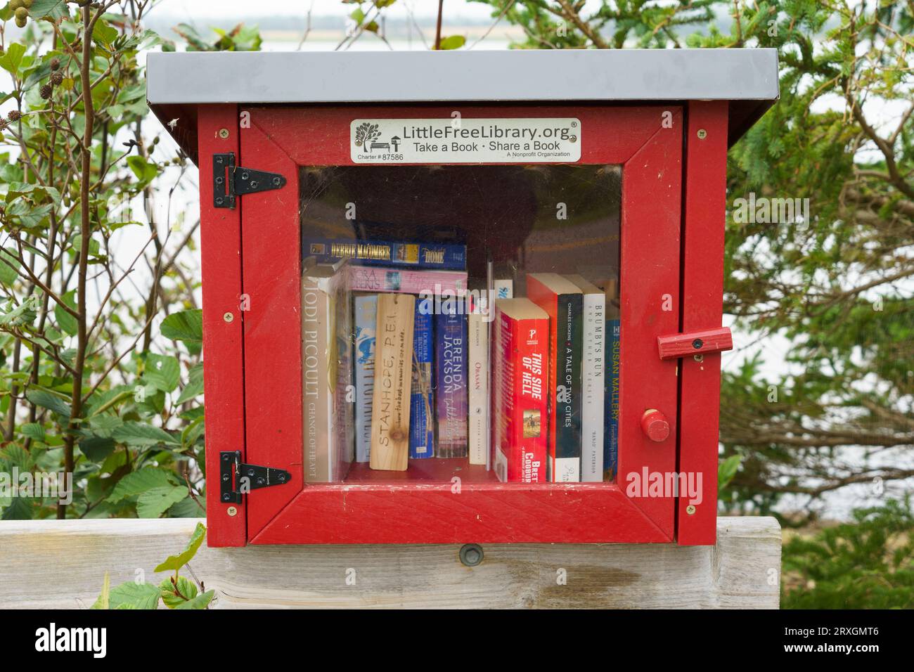 Little free library hi-res stock photography and images - Alamy