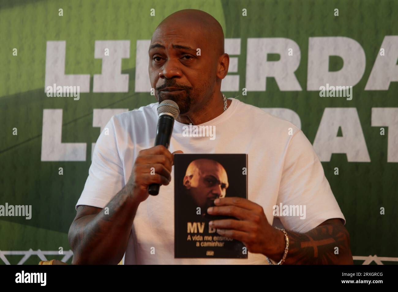 Brazilian rapper mv bill hi-res stock photography and images - Alamy