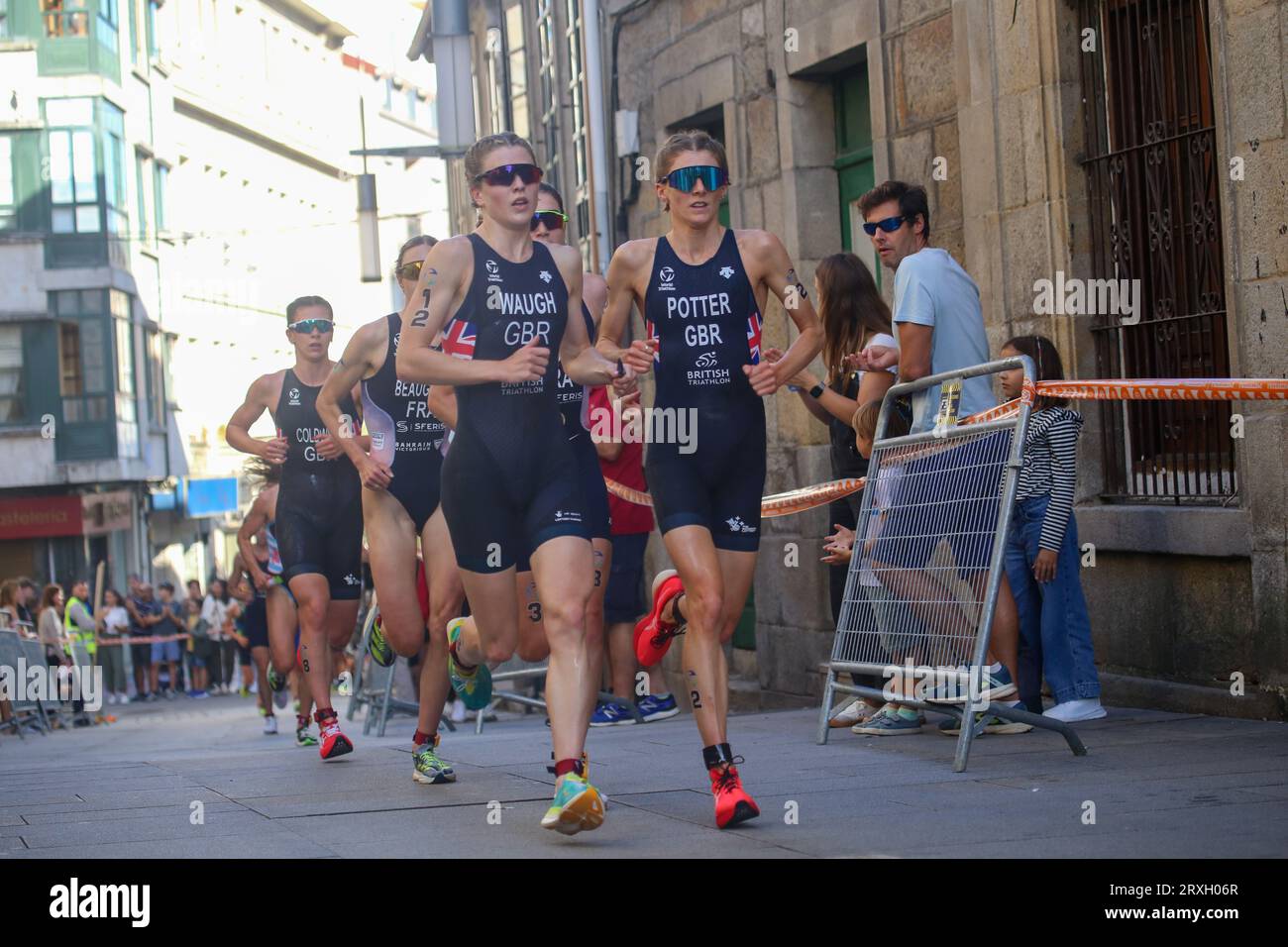 Pontevedra, Spain. 24th Sep, 2023. British triathlete, Kate Waugh (L ...