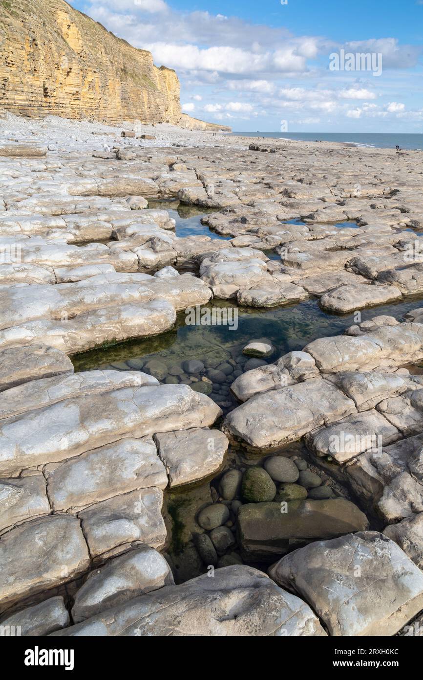 Rockpools hi-res stock photography and images - Alamy