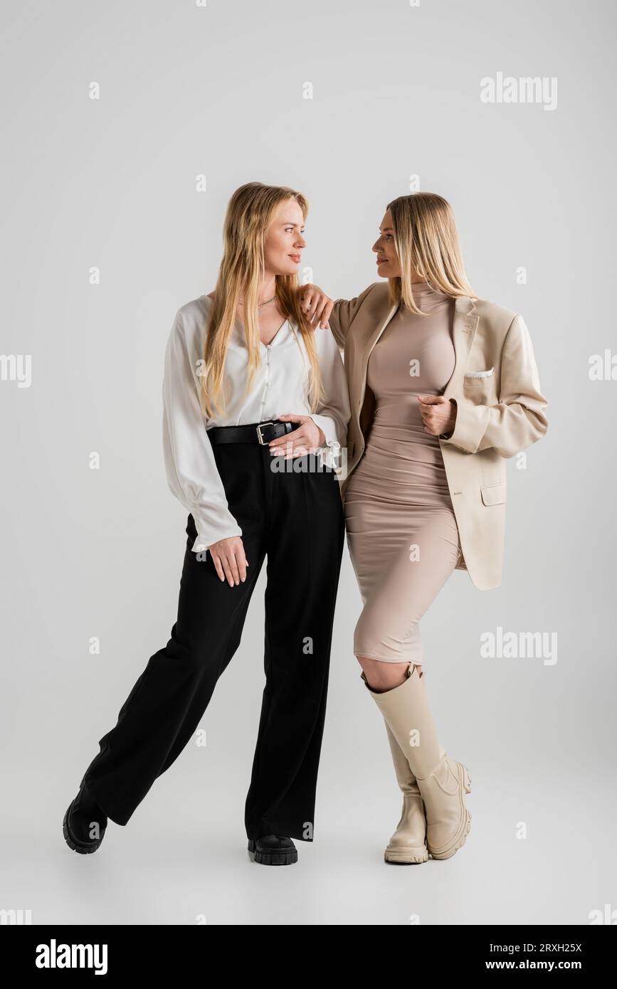 Sisterly style hi-res stock photography and images - Alamy