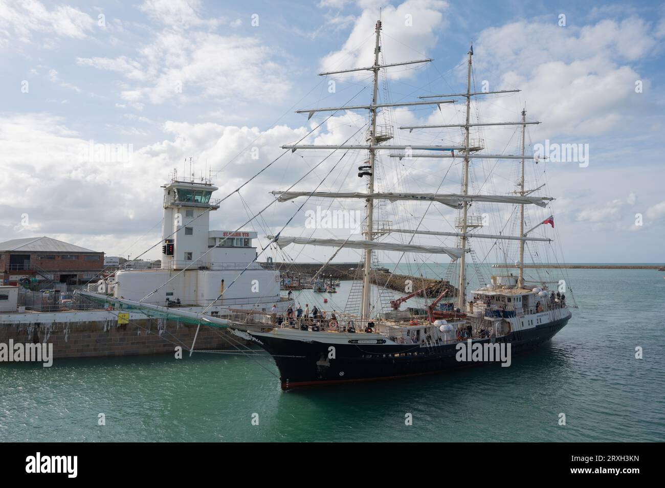 Sv tenacious ship hi-res stock photography and images - Alamy