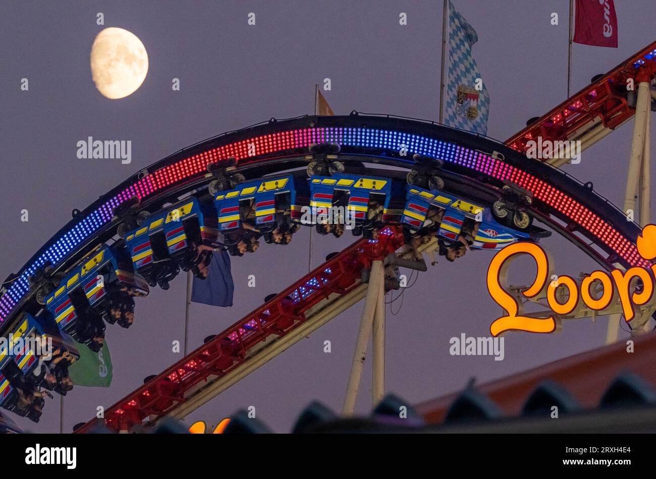10 looping coaster hi-res stock photography and images - Alamy