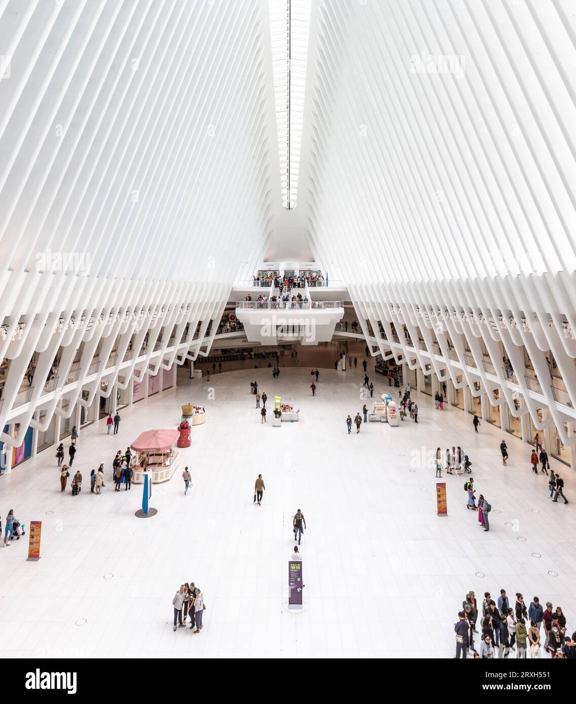 OCULUS, NEW YORK, USA, -SEPTEMBER 16, 2023. The interior of The Oculus ...