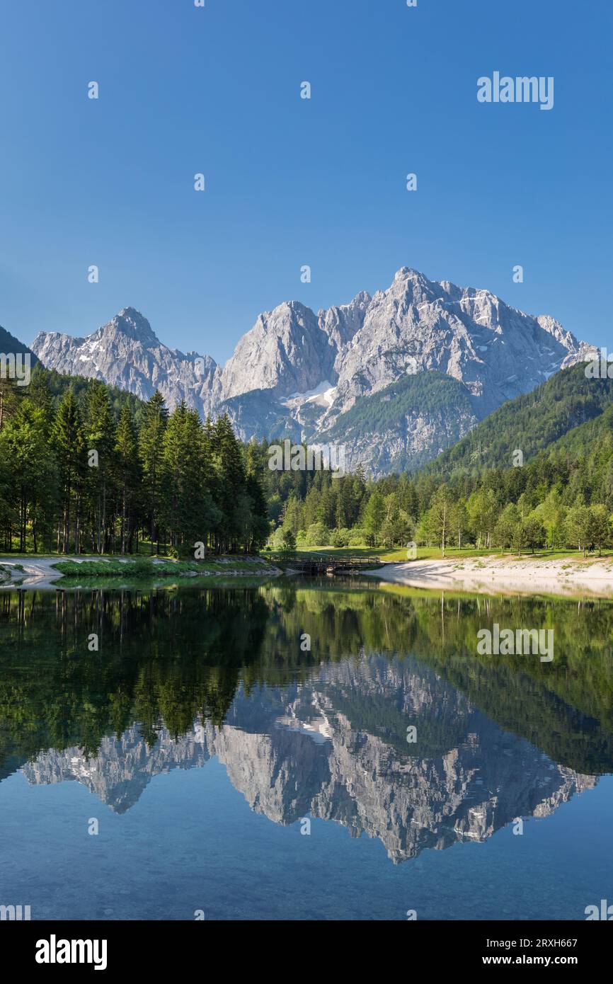 Jasna lake kranjska gora slovenia hi-res stock photography and images ...