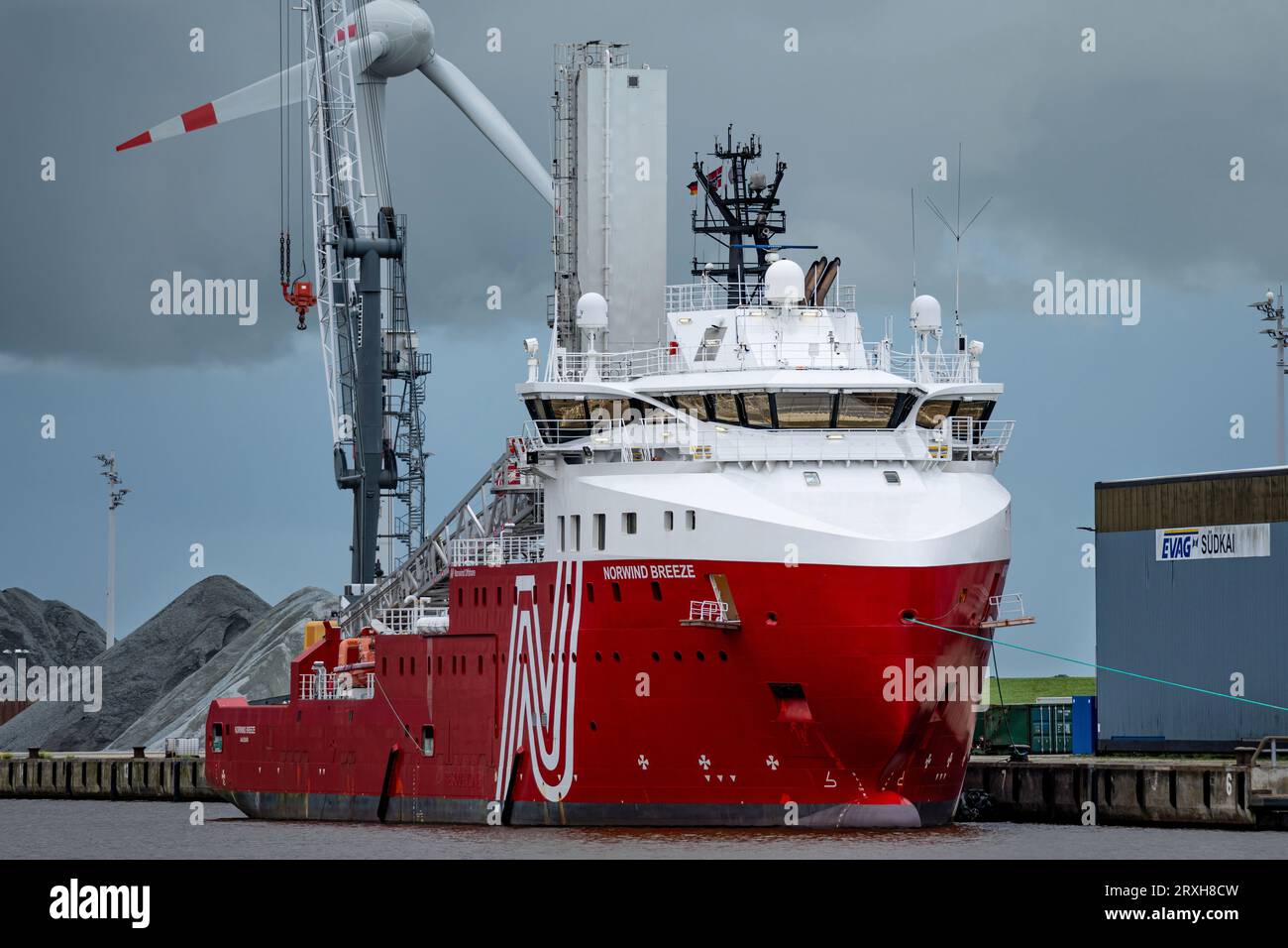 Norwind Offshore service operation vessel ‘Norwind Breeze’ in the port ...