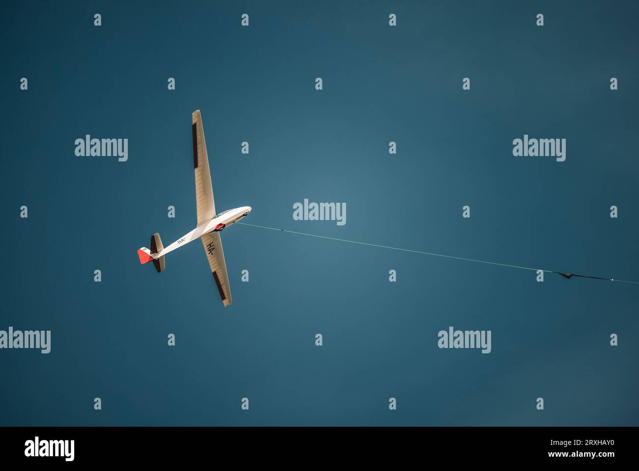 Glider towing - winch launch Stock Photo - Alamy