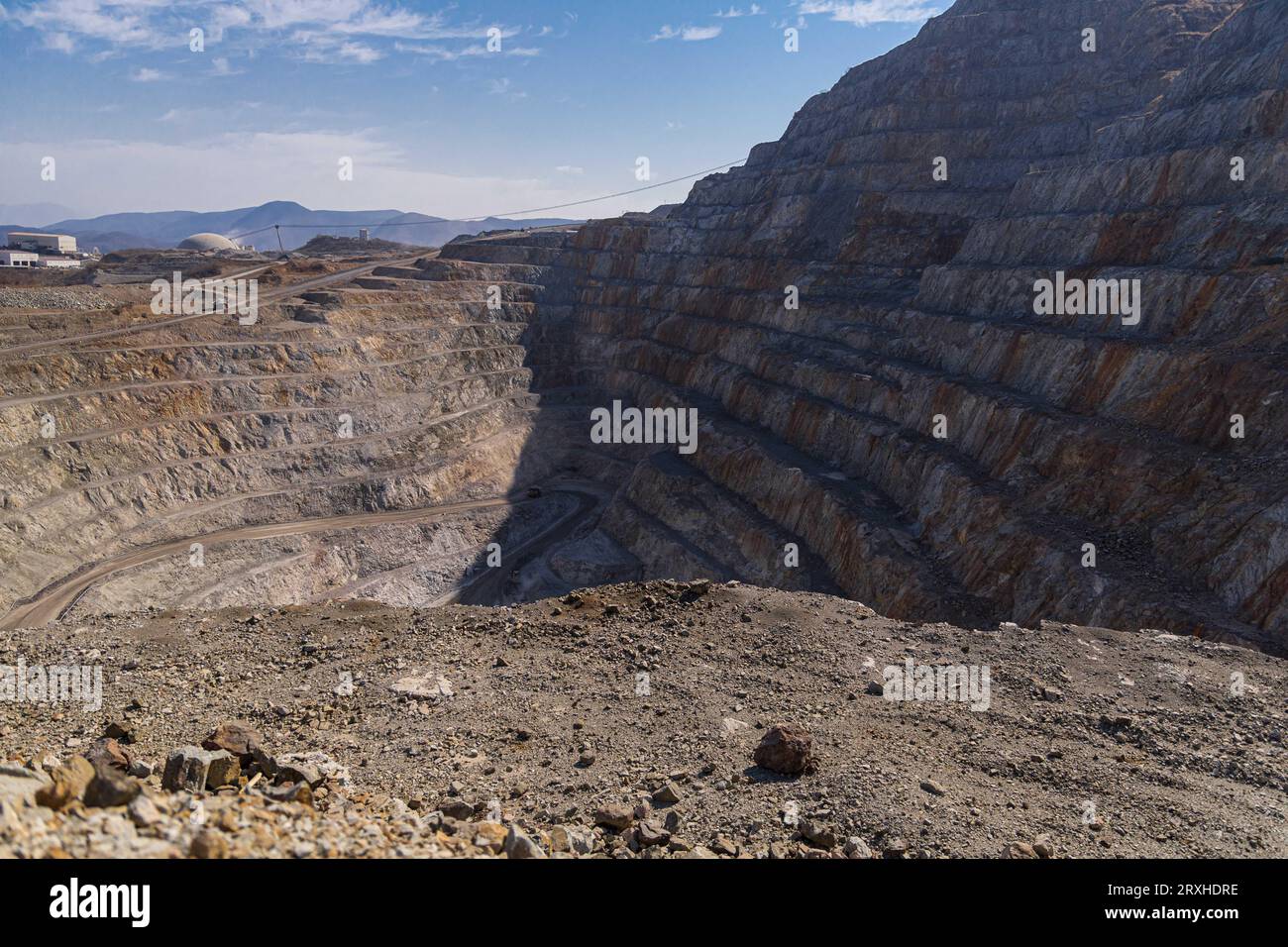 Luna de oro hi-res stock photography and images - Alamy