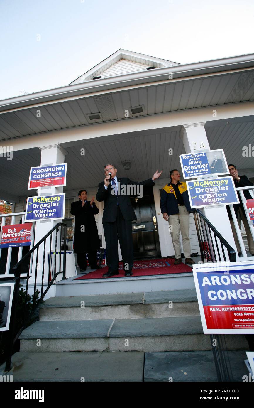 Election preparations in Hackensack and Ridgewood in New Jersey on November 4th 2006, where US ...