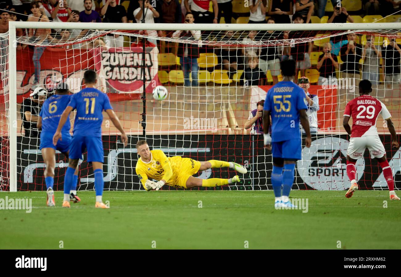 Monaco, Monaco. 22nd Sep, 2023. Nice goalkeeper Marcin Bulka stops the ...