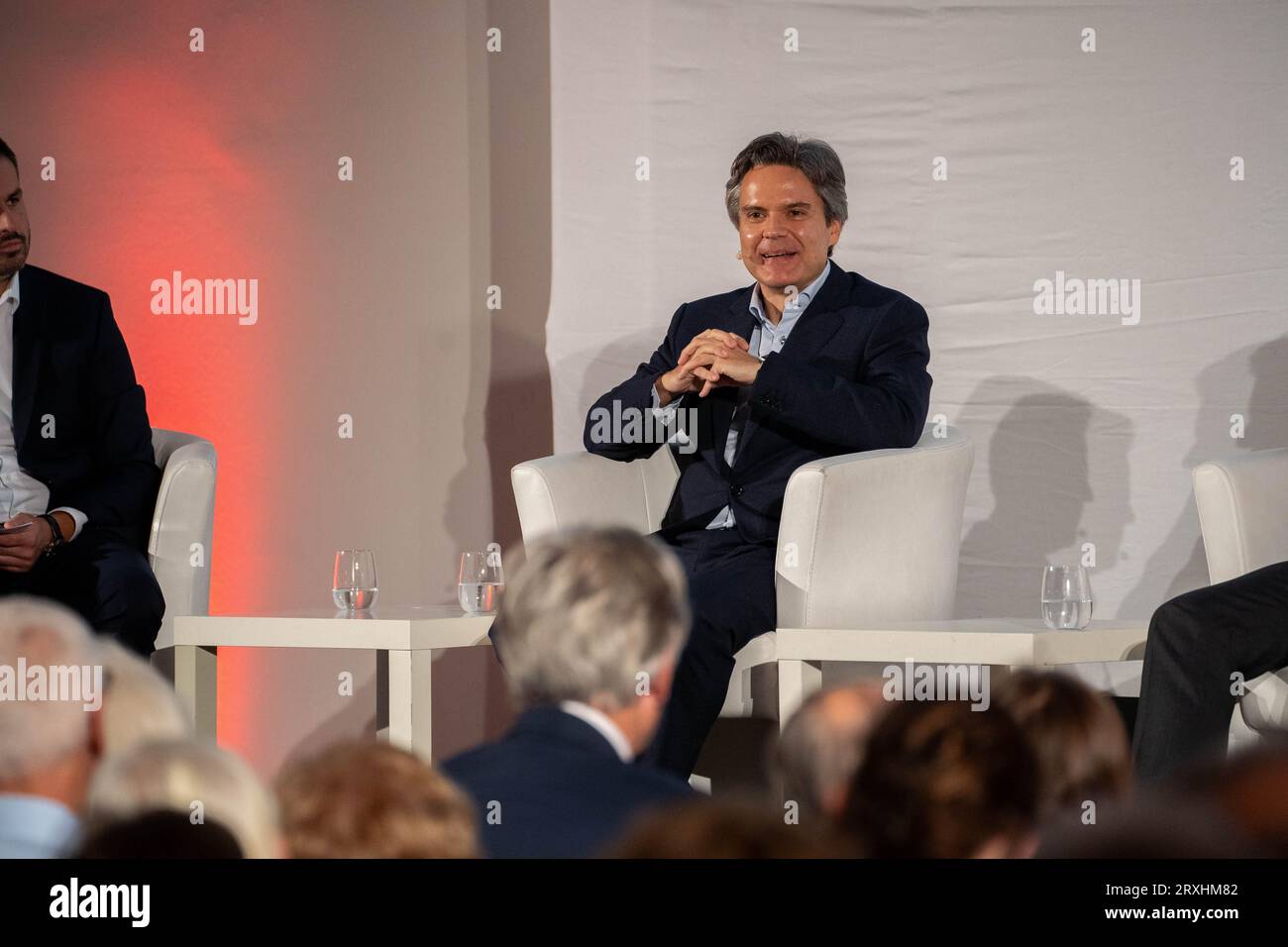 Dr stefan strauss hi-res stock photography and images - Alamy