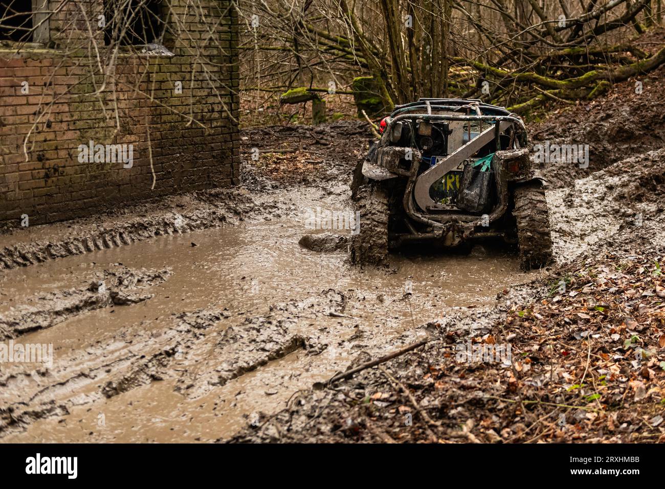 4x4 off-road rally, rally car overcoming obstacles Stock Photo - Alamy