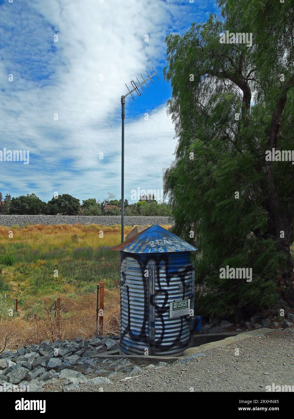 US Geologic Survey stream gaging station along the Alameda Creek in ...