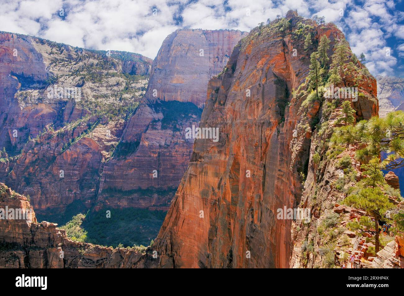 Angels landineg hi-res stock photography and images - Alamy