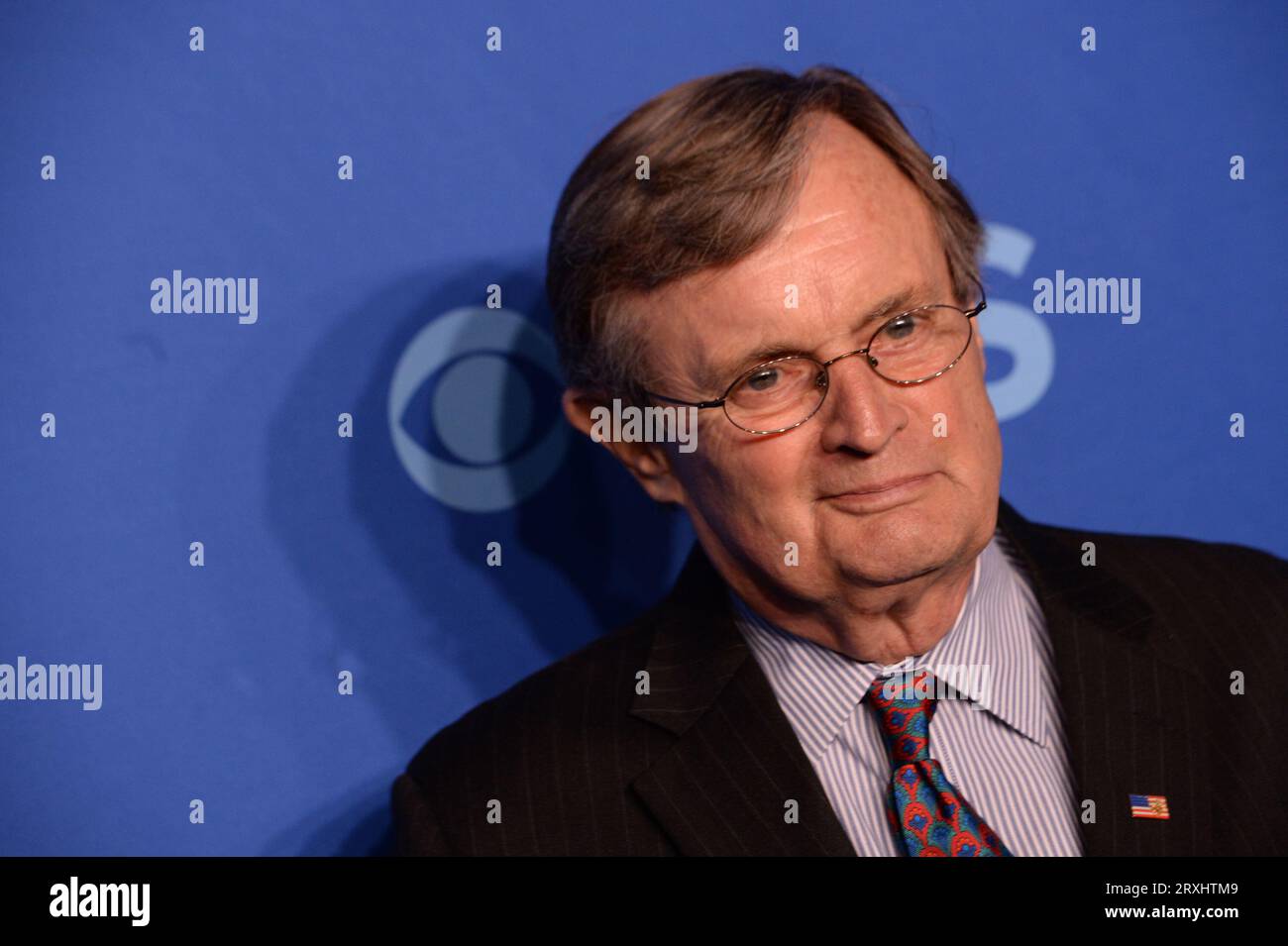 O dies at 90 hi-res stock photography and images - Alamy