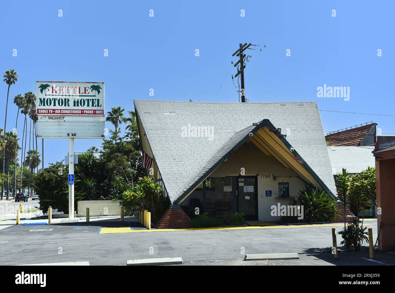 Kettle motor hotel hi-res stock photography and images - Alamy