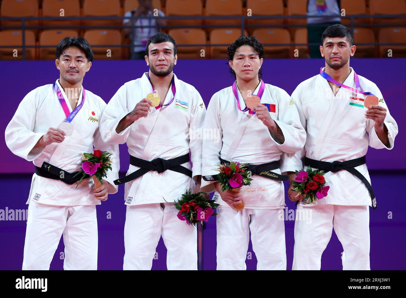 Hangzhou, China. 25th Sep, 2023. (L-R) Soichi Hashimoto (JPN), Murodjon ...