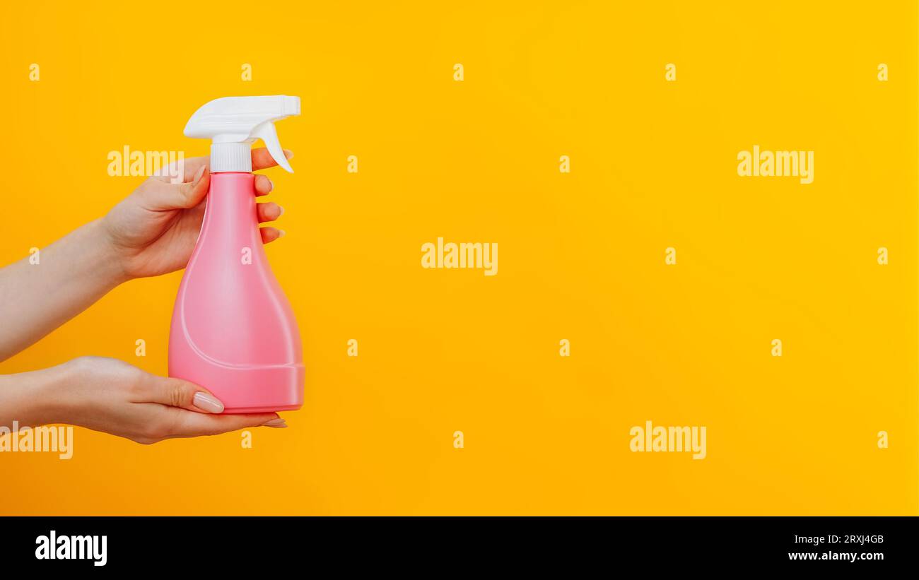 Cleaning product advertising hi-res stock photography and images - Alamy