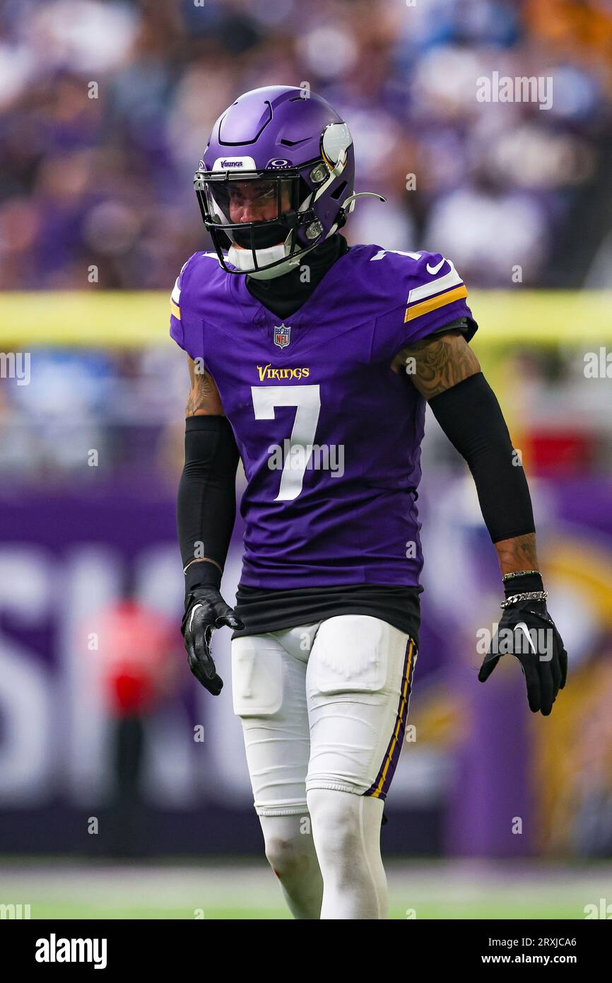 Minnesota Vikings cornerback Byron Murphy Jr. (7) in action during the ...