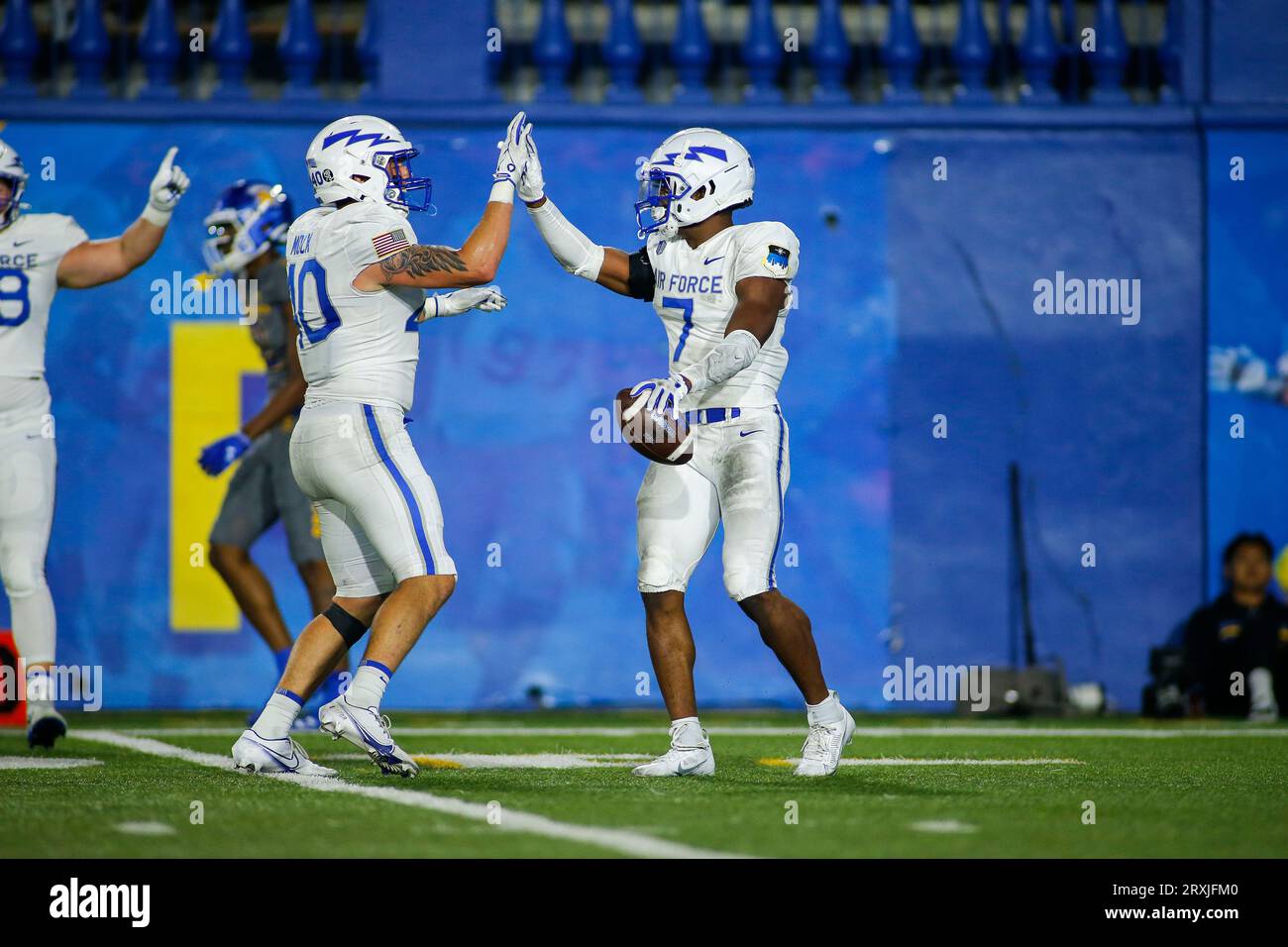SAN JOSE, CA - SEPTEMBER 22: Air Force ILB Alec Mock (40) and FS Trey ...