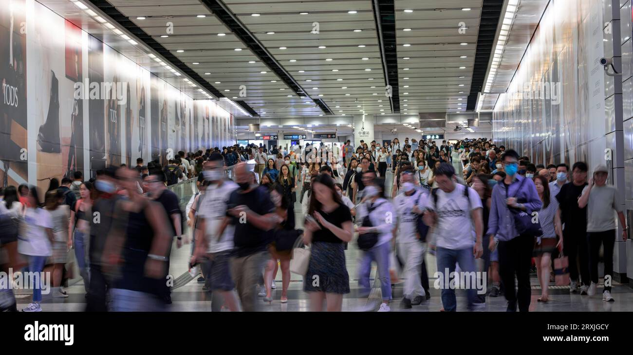 Hong kong mtr subway rush hi-res stock photography and images - Alamy