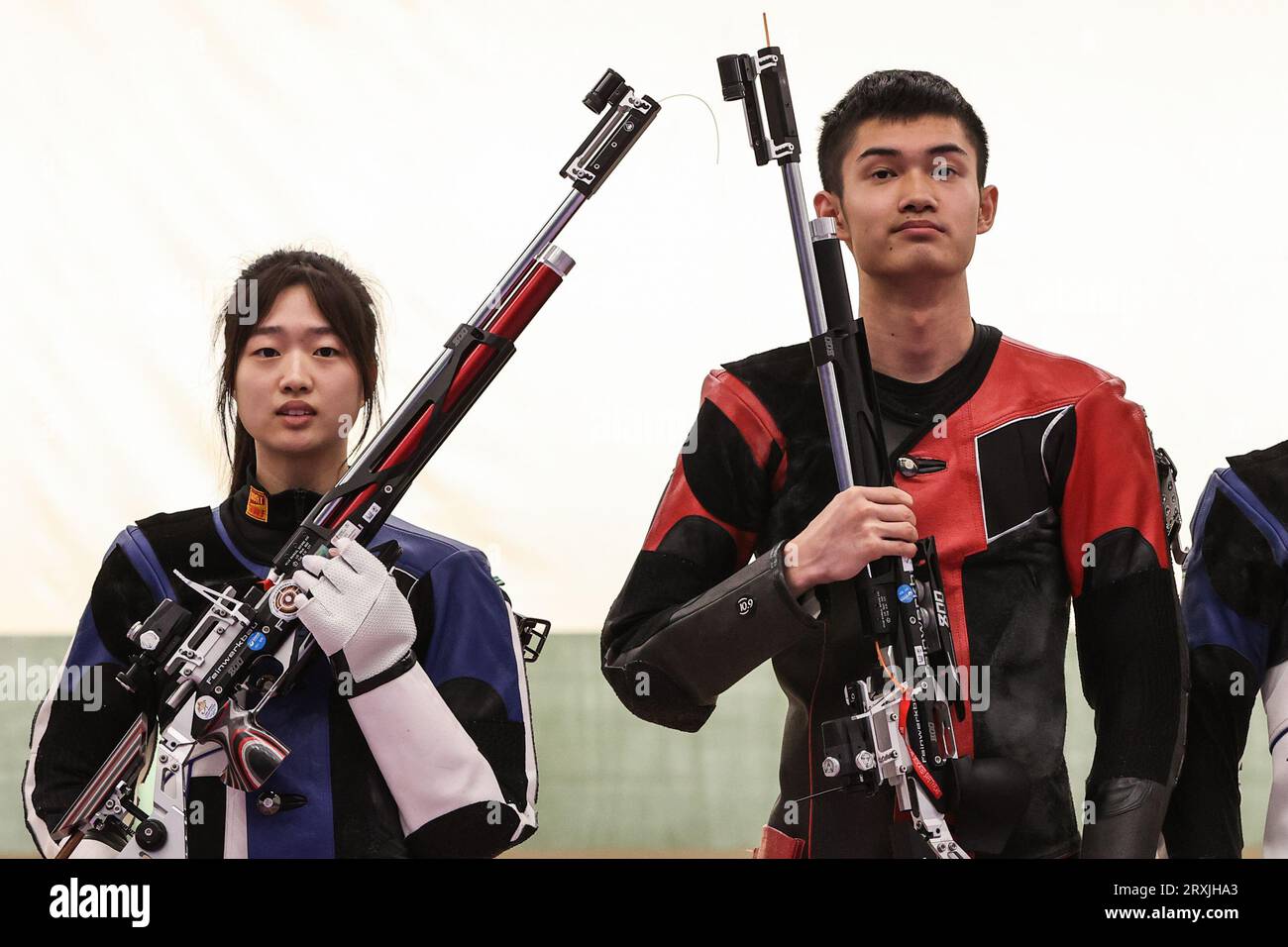 Hangzhou, China's Zhejiang Province. 26th Sep, 2023. Sheng Lihao (L ...