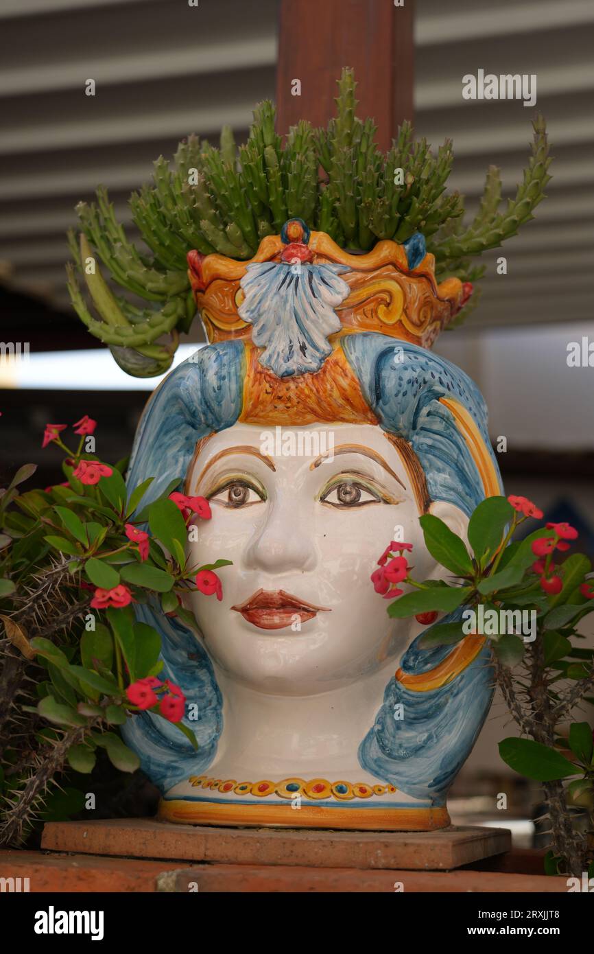 Traditional baroque ceramic moorish heads, Taormina, Sicily Stock Photo ...