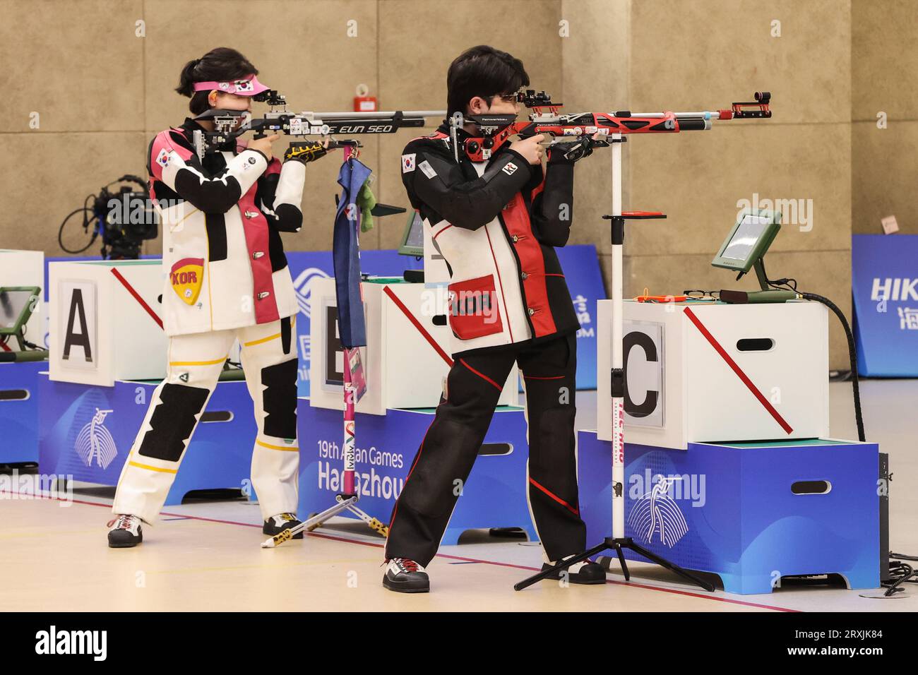 Hangzhou, China's Zhejiang Province. 26th Sep, 2023. Park Hajun (R) and ...