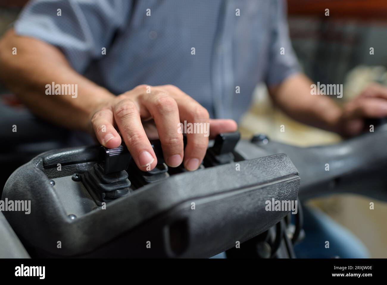 Hands operator hi-res stock photography and images - Alamy