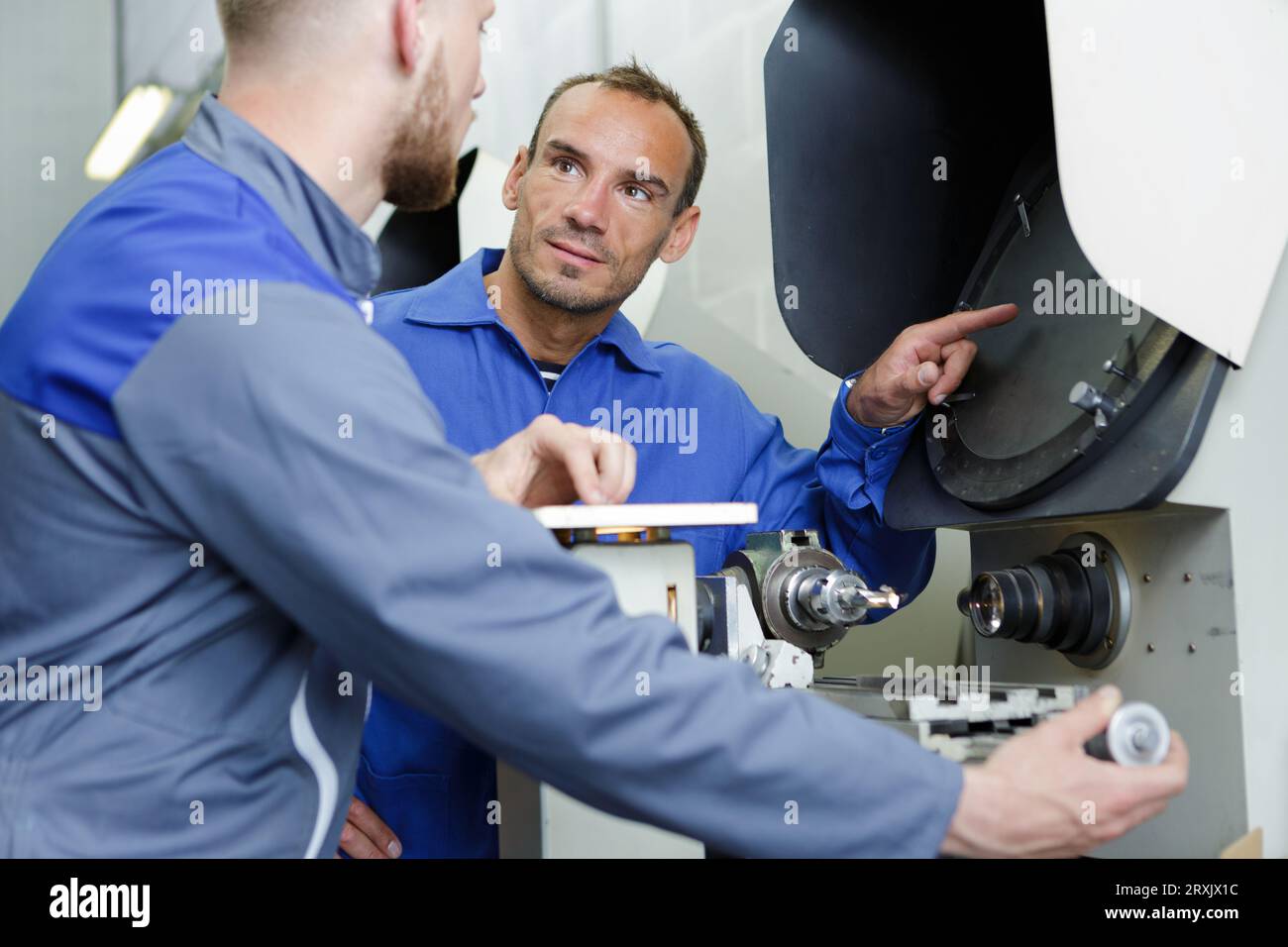 Technician training hi-res stock photography and images - Alamy