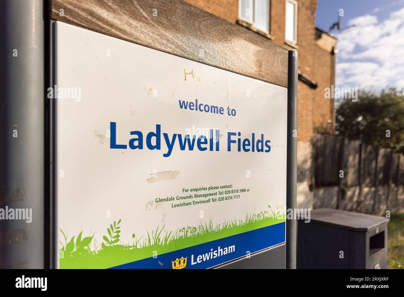 Catford mews hi-res stock photography and images - Alamy