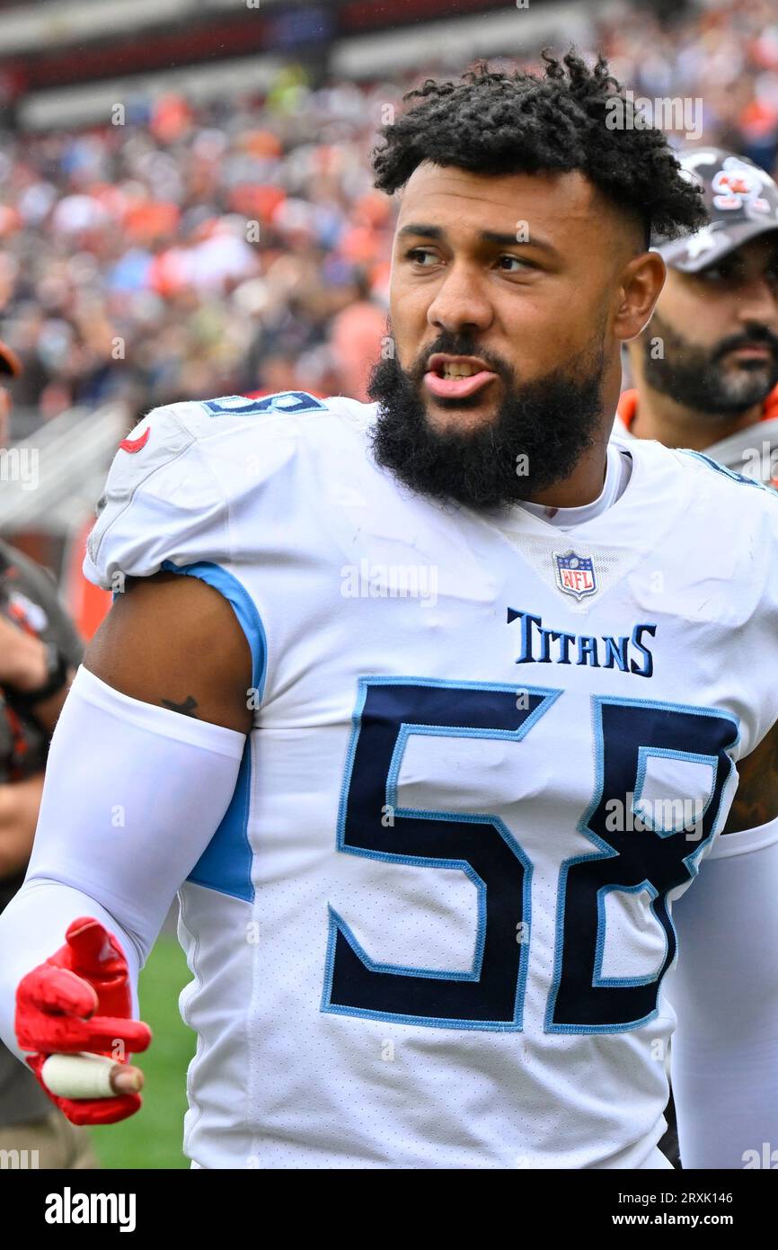 Tennessee Titans linebacker Harold Landry III (58) walks off the field ...